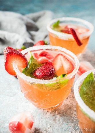 Mimosa Recipe (Champagne Orange Cocktail) - The Endless Meal®