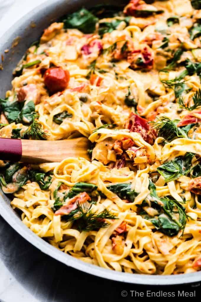 Creamy Smoked Salmon Pasta - Ready in 20 Minutes!