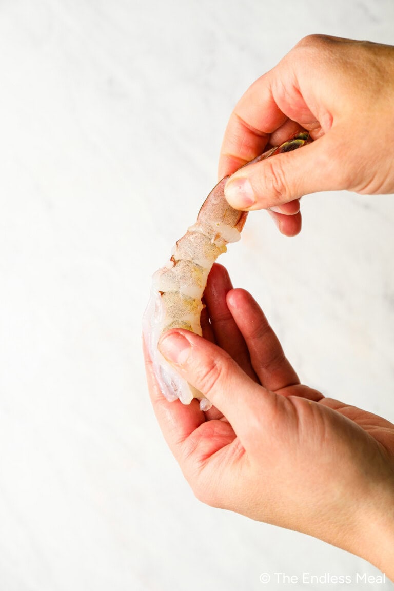 How to Peel and Devein Shrimp (the easy, beginner-friendly way)